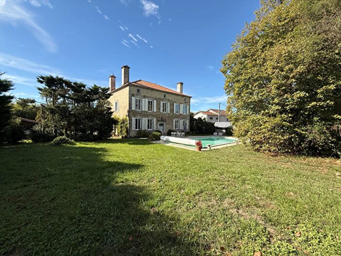 Maison à vendre - Saint-Germé - 7 pièces - 5 chambres