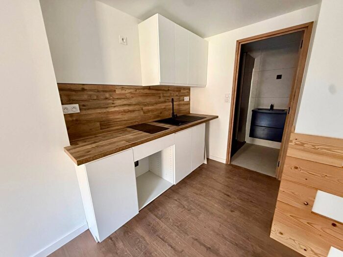 Appartement à louer - Albertville - 2 pièces - 1 chambre