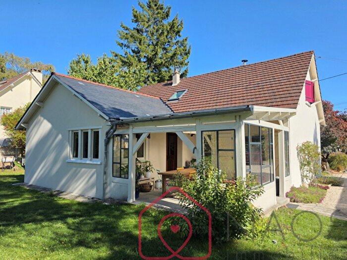 Maison 5 pièces à Traînou, à vendre