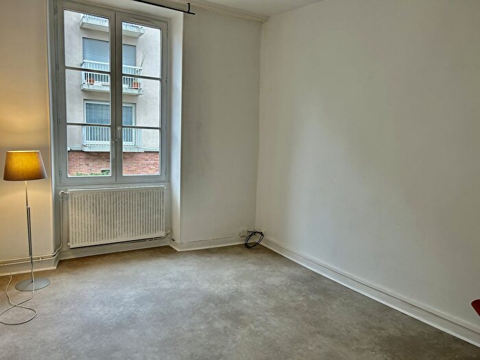 Appartement à louer - Orléans - 3 pièces - 1 chambre