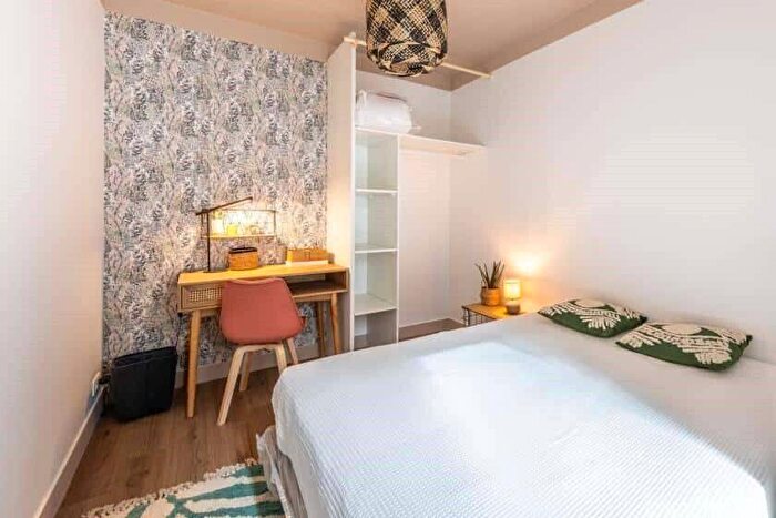 Télégraphe-Pelleport Saint Fargeau, Paris 20ème arrondissement - Appartement 1 pièce à louer