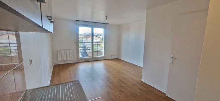 Petits Jardins-Bas de Bicêtre, Le Kremlin-Bicêtre : Appartement 2 pièces à louer