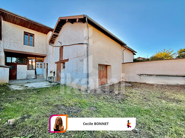 Maison à vendre - Saint-Sorlin-en-Valloire - 6 pièces - 4 chambres