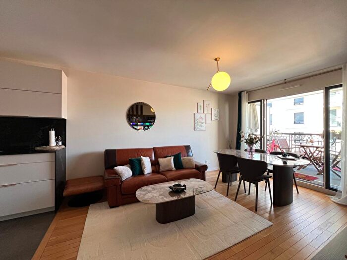 Appartement 3 pièces à Suresnes, Carnot, Gambetta, à louer