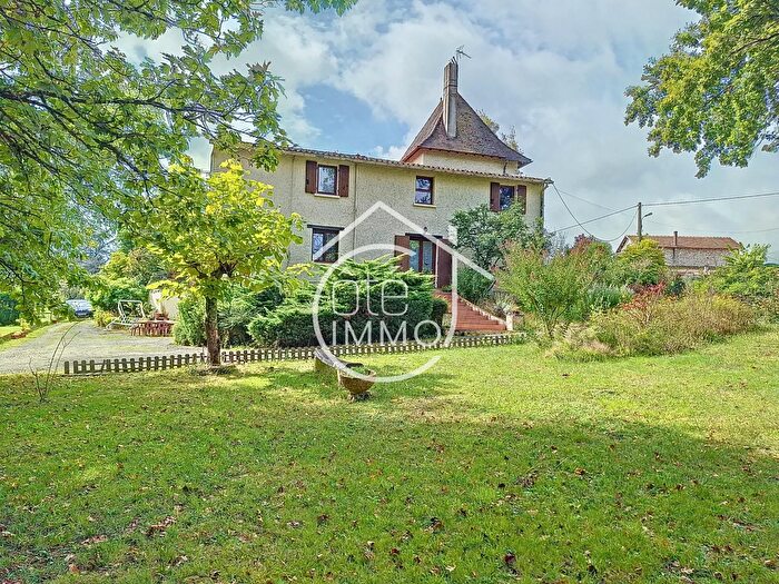 Maison à vendre - Margueron - 8 pièces - 6 chambres