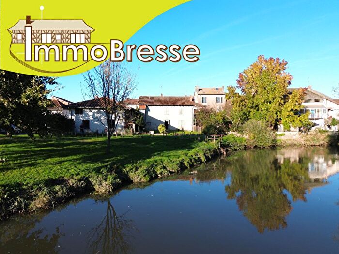 Maison à vendre - Saint-Julien-sur-Reyssouze - 12 pièces - 6 chambres