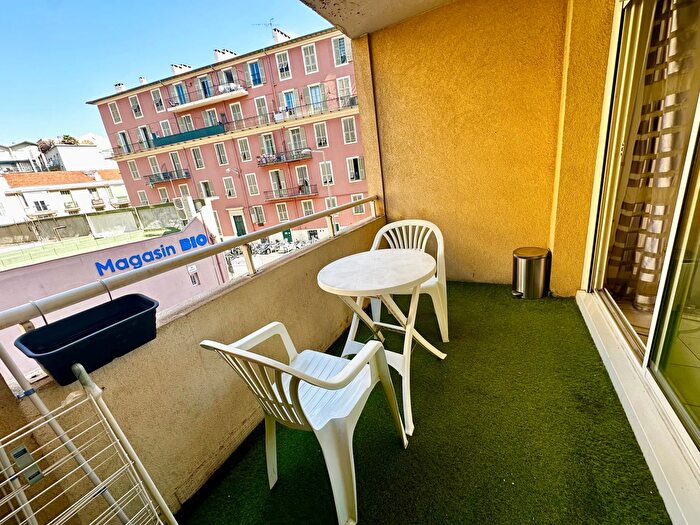 Appartement 1 pièce à Nice, Garibaldi, à vendre