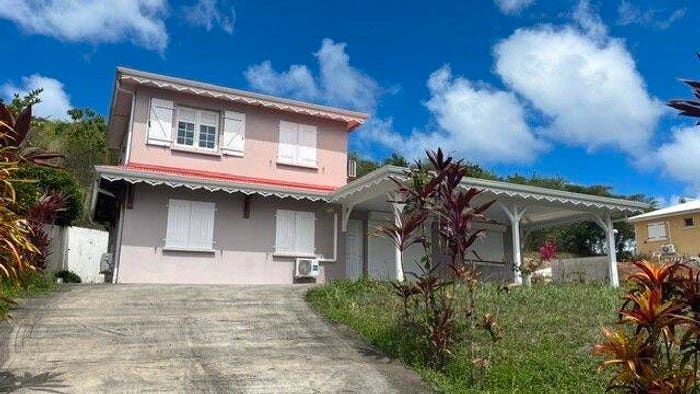 Les Trois-Îlets : Maison 4 pièces à louer