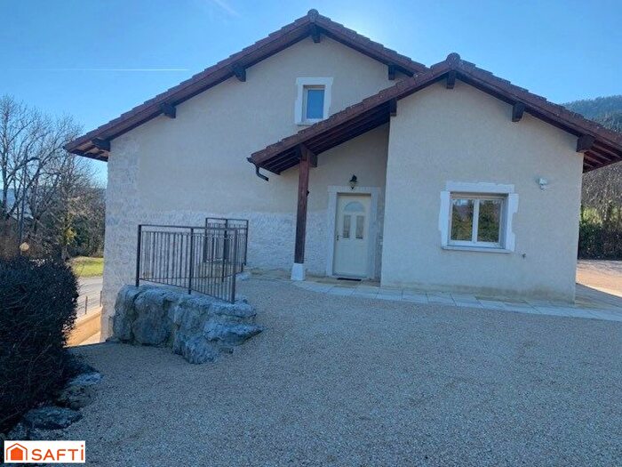 Maison à vendre - Champagne-en-Valromey - 13 pièces - 8 chambres