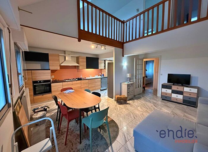 Appartement à louer - Quimper, Kerfeunteun, Cuzon - 4 pièces - 3 chambres