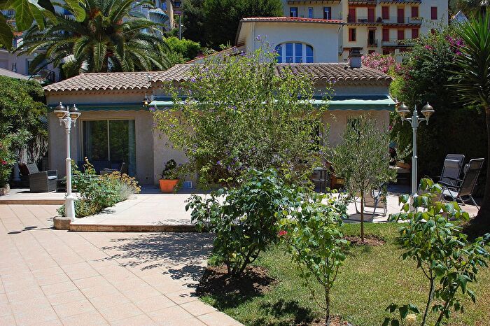 Maison à louer - Nice, Mont-Boron - 3 pièces - 2 chambres