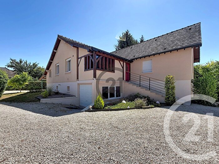Saint-Julien-les-Villas : Maison 6 pièces à vendre