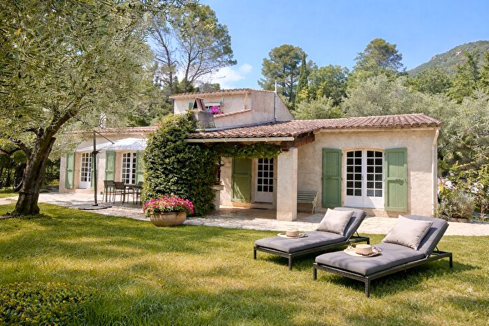 Maison 4 pièces à Tourrettes-sur-Loup, à vendre
