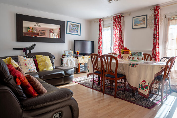 Maison 4 pièces à Courcouronnes, Bérégovoy Sud, à vendre