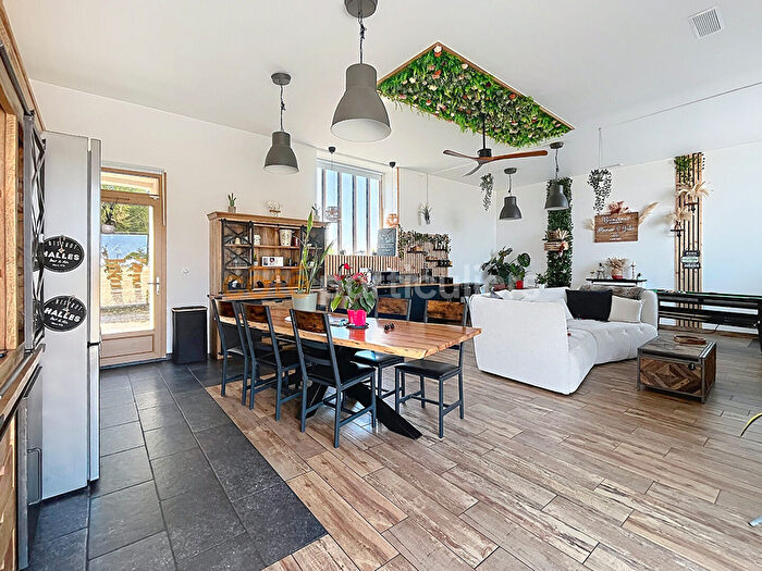 Maison 5 pièces à Treilles-en-Gâtinais, à vendre