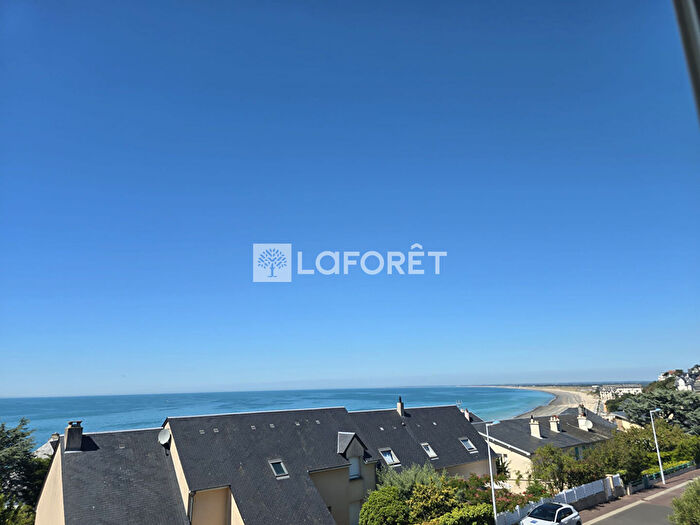 Donville-les-Bains : Maison 6 pièces à vendre