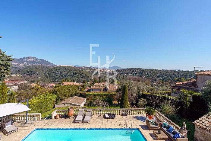 Maison à vendre - Vence, Sainte Elisabeth, Les Cayrons, Poutaouch - 7 pièces - 4 chambres