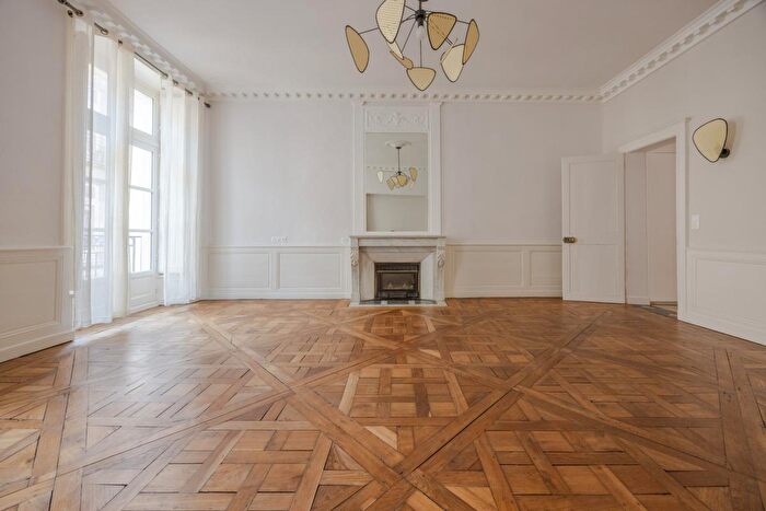 Nantes, Centre-ville : Appartement 4 pièces à louer