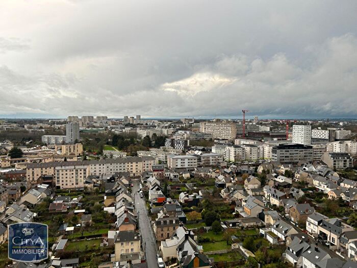 Appartement à louer - Quartiers Ouest, Bourg lEvesque - 2 pièces - 1 chambre
