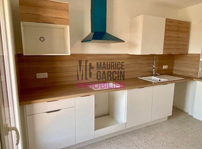 Peripherie, Châteaurenard : Appartement 4 pièces à louer