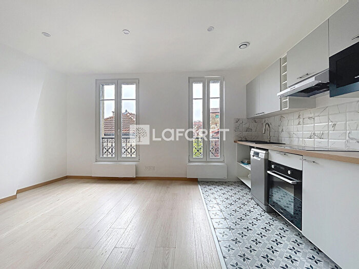 Appartement à vendre - Les Lilas, Bruyères, Chassagnolle - 2 pièces - 1 chambre