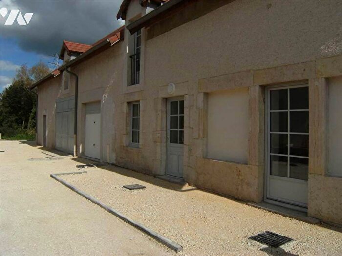 Maison 4 pièces à louer à Saint-Aubin