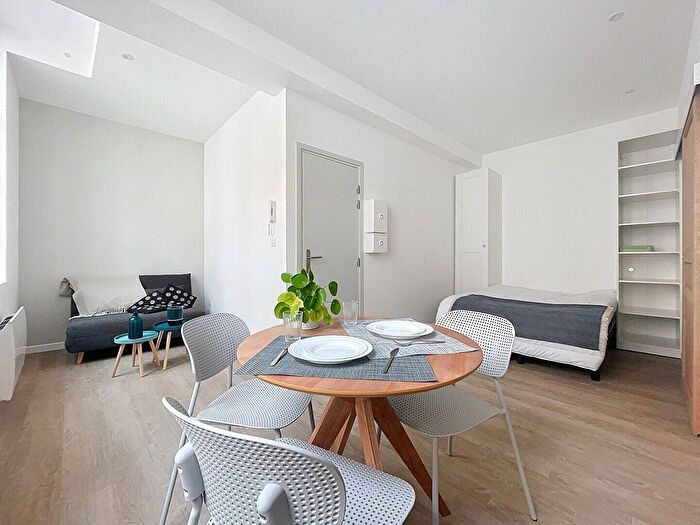 Appartement à louer - Centre Ville, La Rochelle - 1 pièce