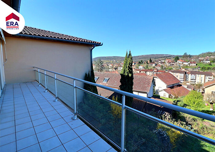 Appartement à louer - Figeac - 3 pièces - 2 chambres