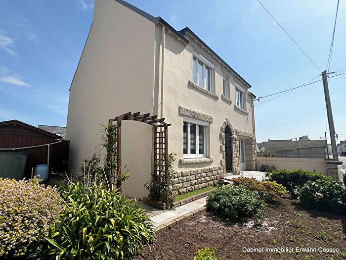 Maison à vendre - Guilvinec - 5 pièces - 4 chambres