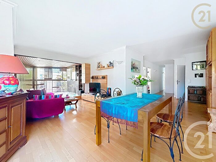 Appartement 5 pièces à Le Chesnay, Pré-Vert, à vendre