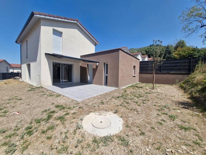 Montbernier, Bourgoin-Jallieu : Maison 5 pièces à louer