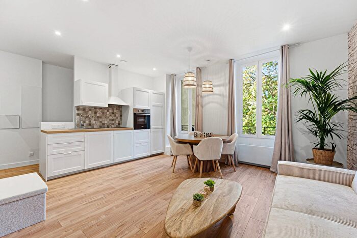 Appartement à vendre - Nice, Pasteur - 3 pièces - 2 chambres