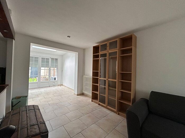 Maison à louer - Saint Maurice-Pellevoisin, Lille - 4 pièces - 3 chambres