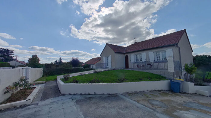 Maison à vendre - Naintré - 7 pièces - 5 chambres