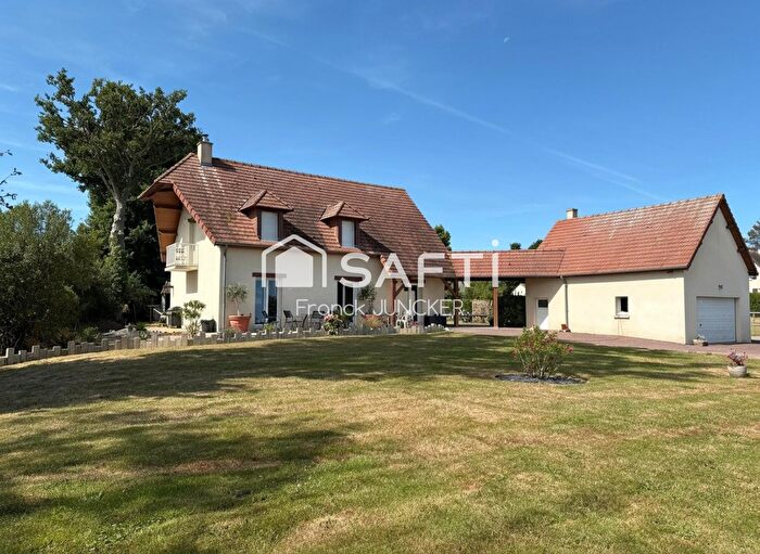 Maison 5 pièces à Vacognes-Neuilly, à vendre