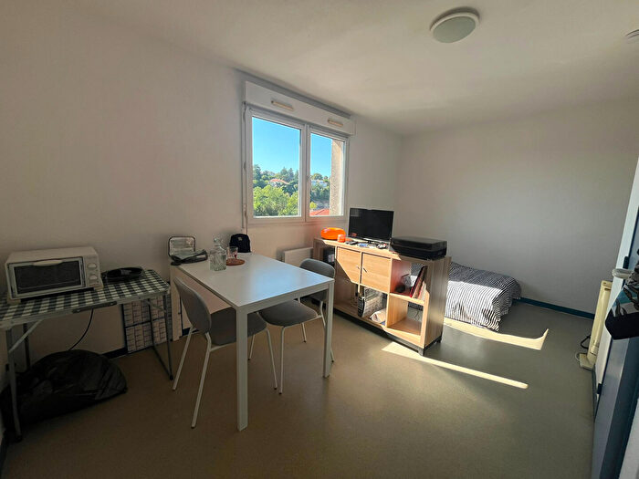 Appartement 1 pièce à louer à Poitiers, Trois Quartiers