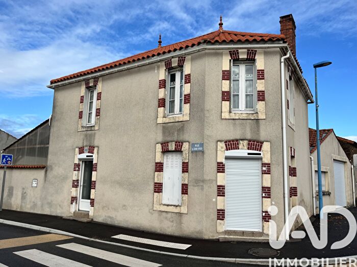 Maison à vendre - Château-Guibert - 5 pièces - 4 chambres
