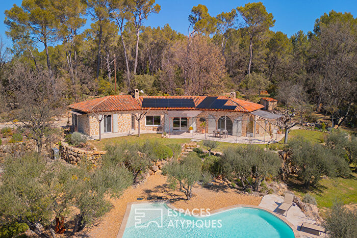 Maison à vendre - Saint-Antonin-du-Var - 7 pièces - 4 chambres