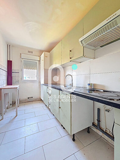 Appartement à vendre - Villeneuve-la-Garenne, Ouest - 3 pièces - 2 chambres