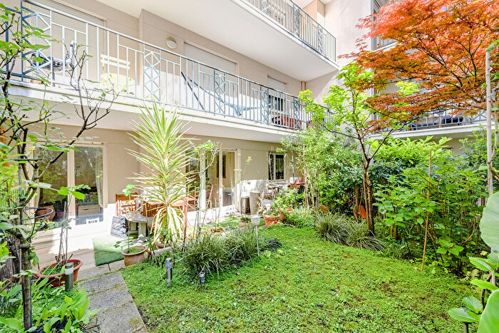 Paris 12ème, Bel-Air, Nord : Appartement 4 pièces à vendre