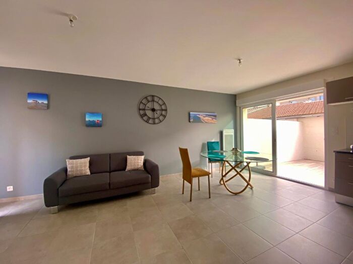 Appartement à louer - Bordeaux, La Bastide - 3 pièces - 2 chambres