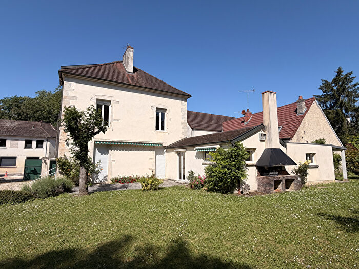 Maison 9 pièces à vendre - Arc-sur-Tille