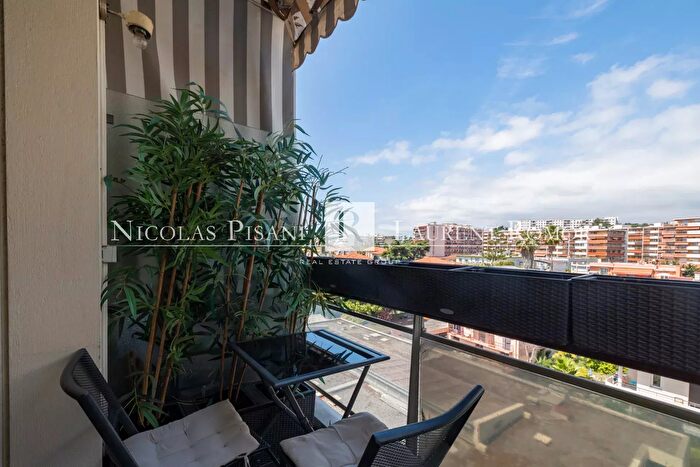 Appartement 2 pièces à Nice, Arenas, à vendre