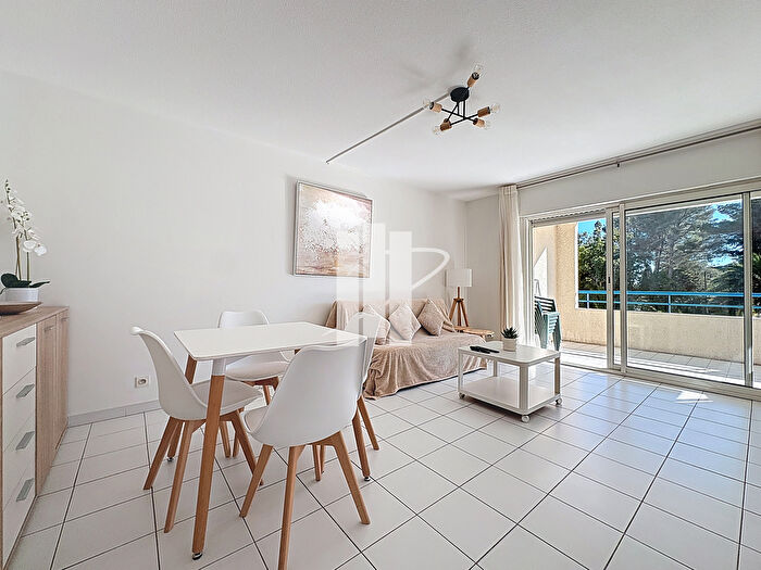 Appartement à vendre - Saint-Raphaël, Boulouris - 2 pièces - 1 chambre