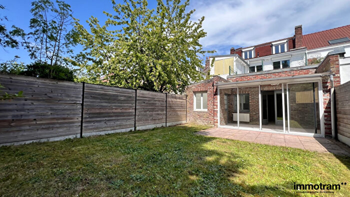 Maison 8 pièces à Wasquehal, à vendre