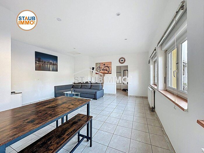 Appartement à louer - Hégenheim - 2 pièces - 1 chambre