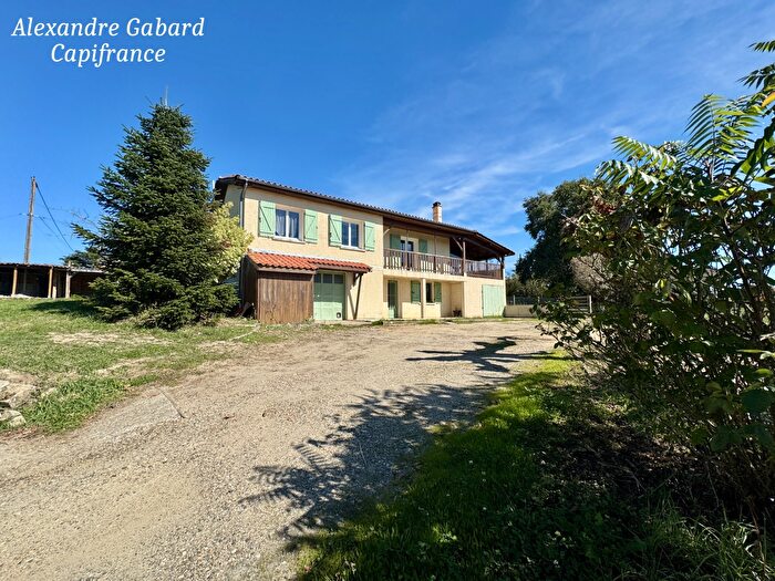Saint-Laurent-du-Bois : Maison 5 pièces à vendre