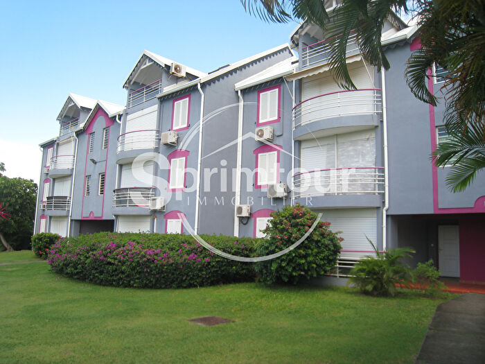 Appartement 3 pièces à Baie-Mahault, à vendre