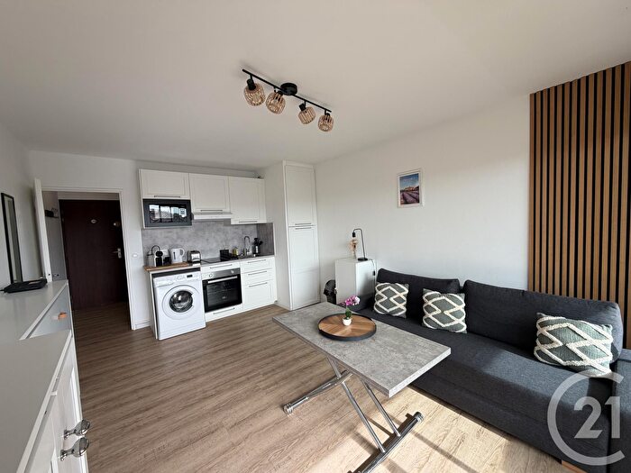 Appartement à louer - Six-Fours-les-Plages, Font de Fillol, Rayolet, Le Brusc - 1 pièce