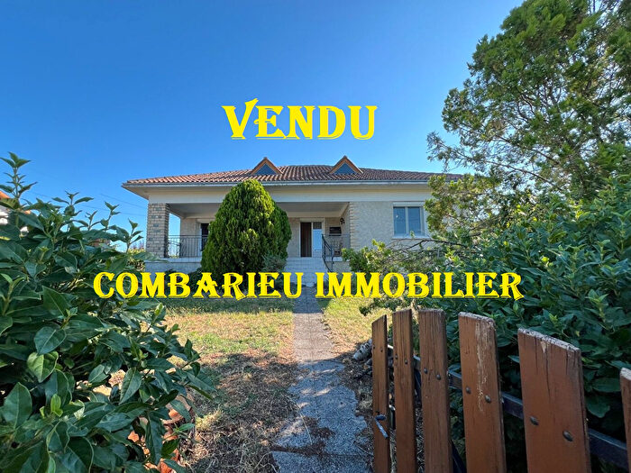 Maison à vendre - Caussade - 4 pièces - 3 chambres